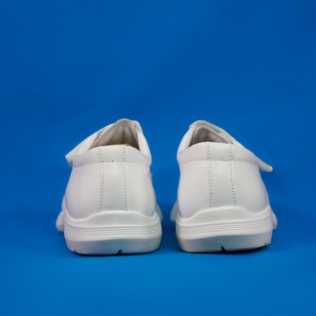 Zapato Clásico Con Velcro - Dr Hosue